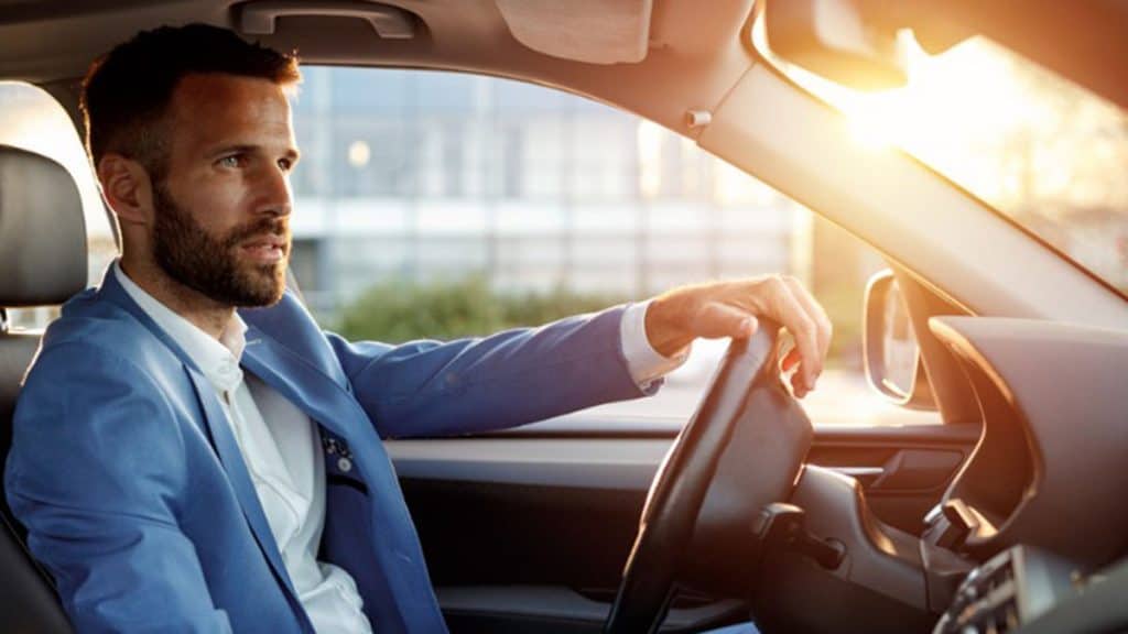 Para ti, conductor, ¡todo lo que necesitas saber al volante! - DriveSmart